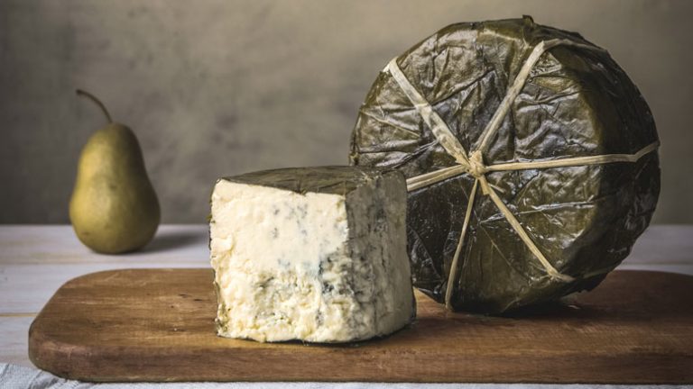 ROGUE CREAMERY’S Rogue River Blue - Cheese Connoisseur